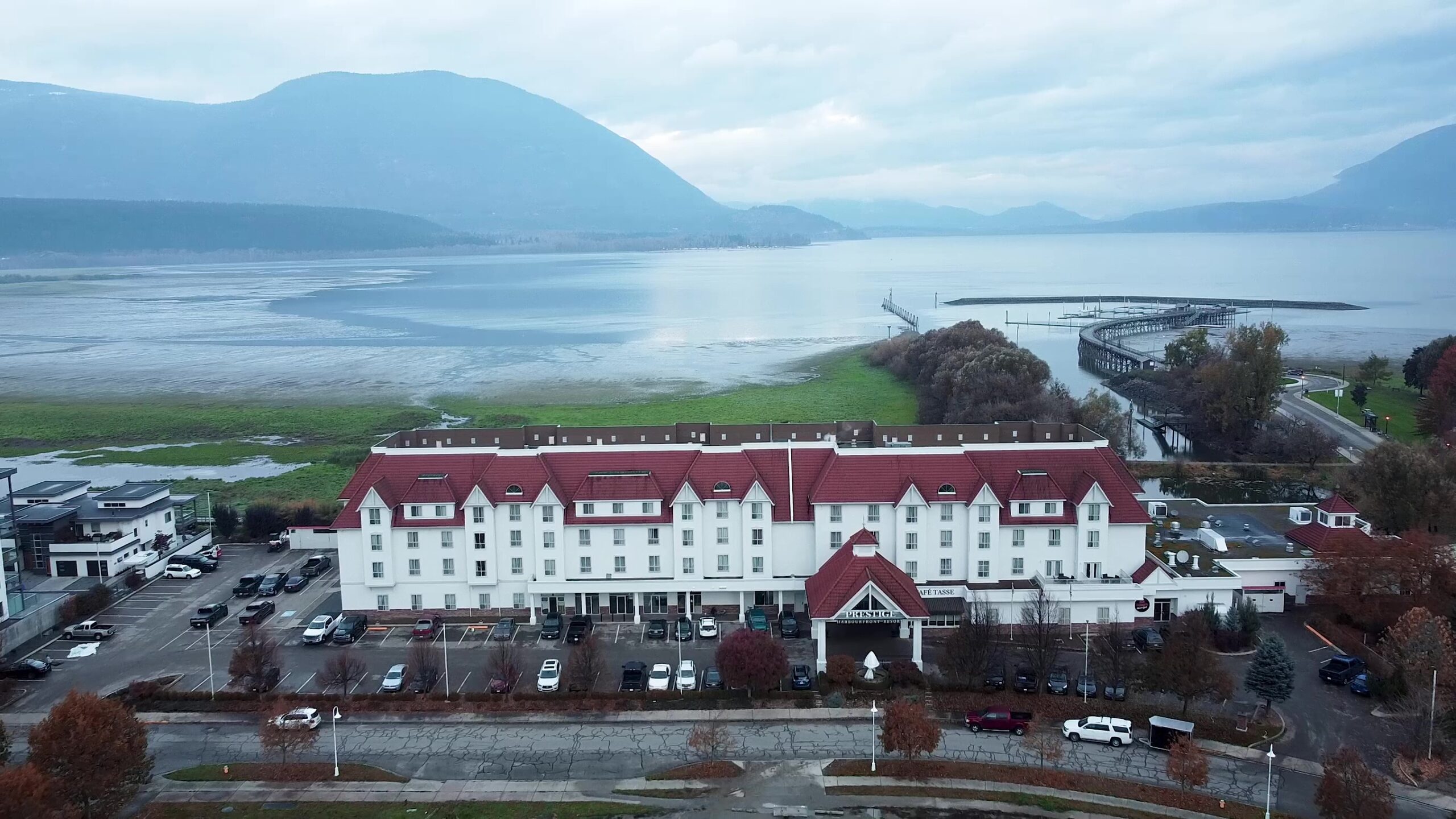 Prestige Harbourfront Resort Salmon Arm - Prestige Hotels & Resorts